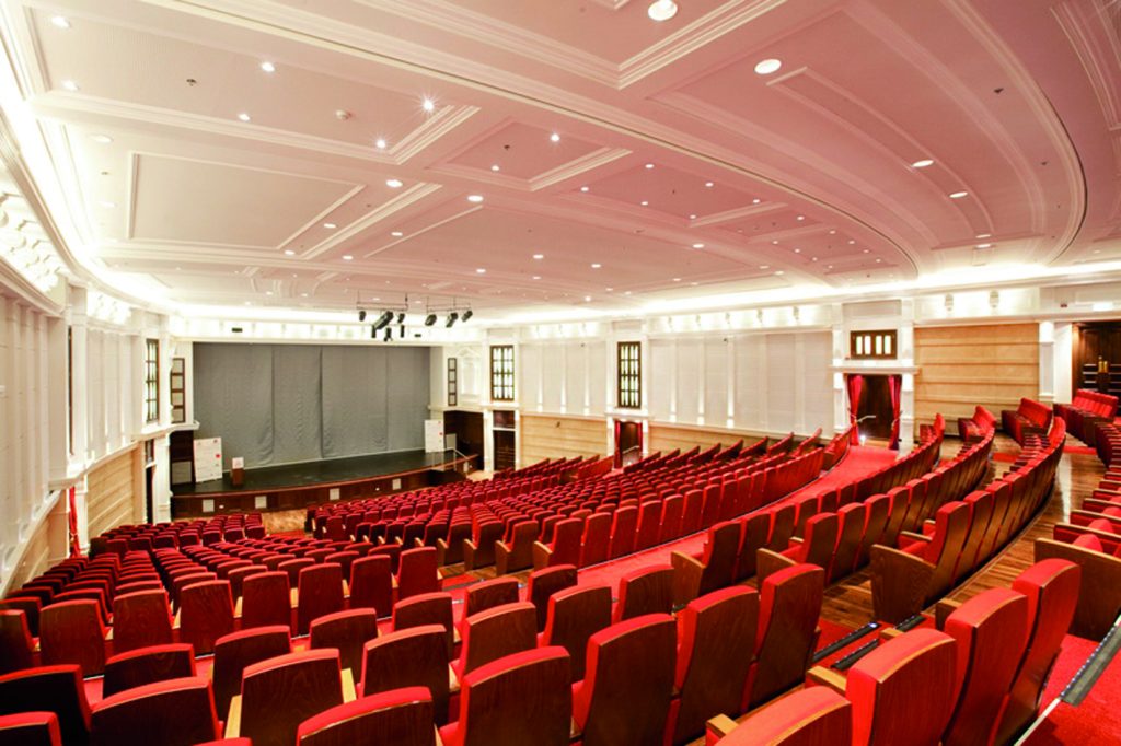 Prime: Elegant Armchair for Theatres and Auditoriums | TMA Italia